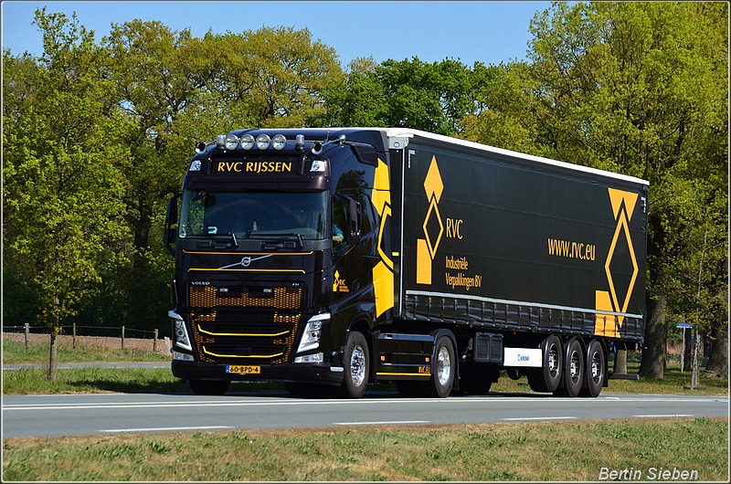 RVC uit Rijssen produceert en levert kunststof zakken van gerecycled ...